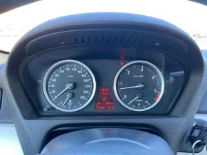 White BMW X6 2014 in Riga, with an engine capacity of 3.00 L and mileage of 142 thousand km for 20950 €, photo 20 on AUTOMOTO.COM.LV