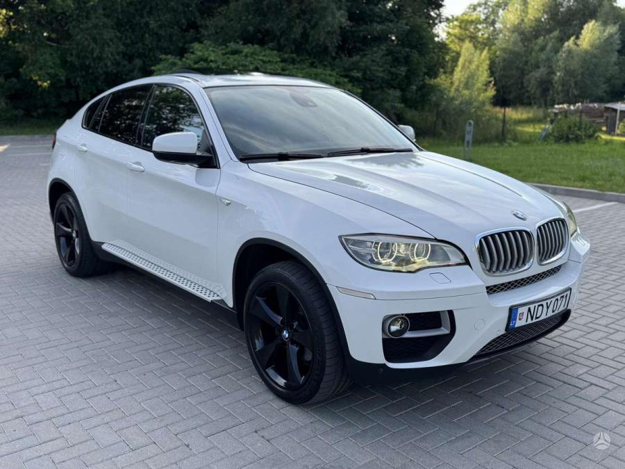 White BMW X6 2014 in Silute, with an engine capacity of 3.00 L and mileage of 278 thousand km for 14500 €, photo 5 on AUTOMOTO.COM.LV