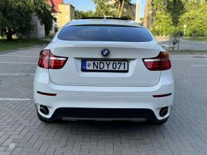 White BMW X6 2014 in Silute, with an engine capacity of 3.00 L and mileage of 278 thousand km for 14500 €, photo 7 on AUTOMOTO.COM.LV