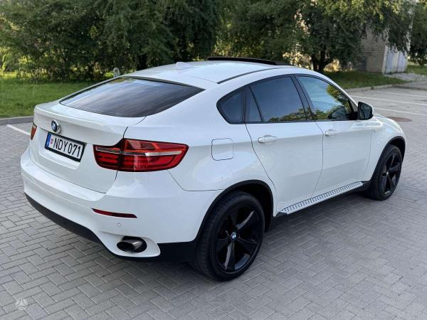 White BMW X6 2014 in Silute, with an engine capacity of 3.00 L and mileage of 278 thousand km for 14500 €, photo 8 on AUTOMOTO.COM.LV