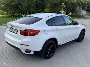 White BMW X6 2014 in Silute, with an engine capacity of 3.00 L and mileage of 278 thousand km for 14500 €, photo 9 on AUTOMOTO.COM.LV