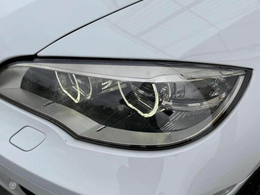 White BMW X6 2014 in Silute, with an engine capacity of 3.00 L and mileage of 278 thousand km for 14500 €, photo 19 on AUTOMOTO.COM.LV