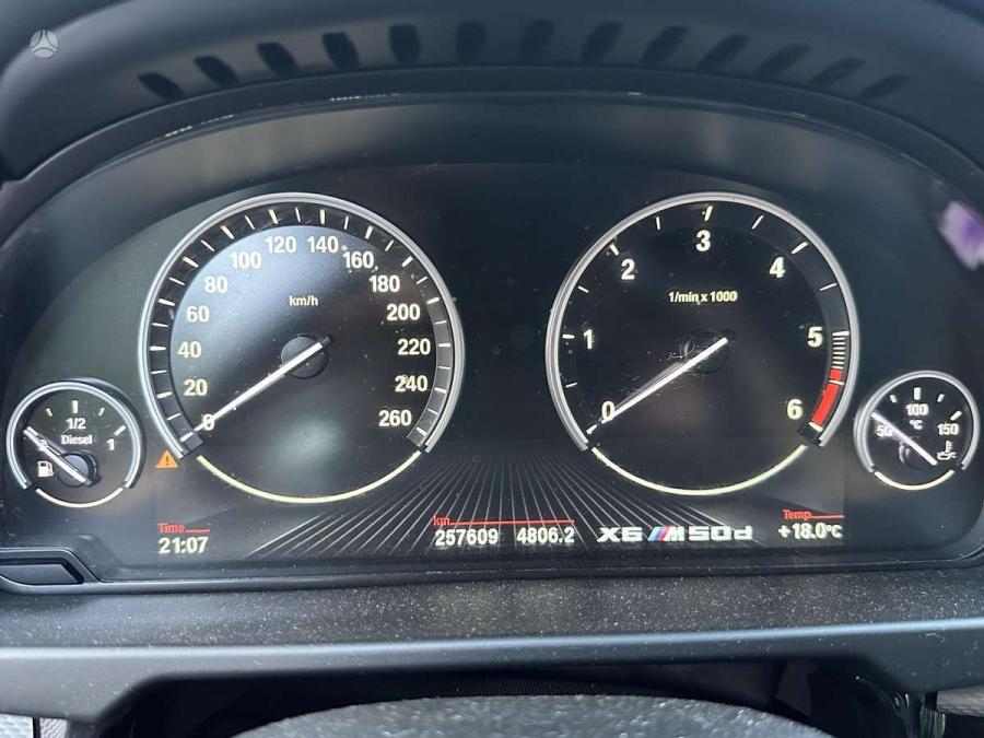 Balts BMW X6 2014 Klaipėda, ar dzinēja tilpumu 2.99 L un nobraukumu 258 tūkst. km par 18000 €, foto 15 vietnē AUTOMOTO.COM.LV