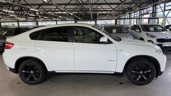 Balts BMW X6 2014 Rīga, ar dzinēja tilpumu 3.00 L un nobraukumu 231 tūkst. km par 1290000 €, foto 4 vietnē AUTOMOTO.COM.LV