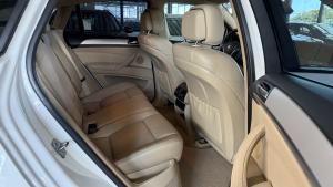 Balts BMW X6 2014 Rīga, ar dzinēja tilpumu 3.00 L un nobraukumu 231 tūkst. km par 1290000 €, foto 16 vietnē AUTOMOTO.COM.LV