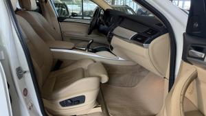 Balts BMW X6 2014 Rīga, ar dzinēja tilpumu 3.00 L un nobraukumu 231 tūkst. km par 1290000 €, foto 17 vietnē AUTOMOTO.COM.LV