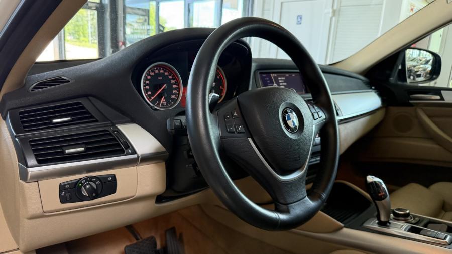 Balts BMW X6 2014 Rīga, ar dzinēja tilpumu 3.00 L un nobraukumu 231 tūkst. km par 1290000 €, foto 19 vietnē AUTOMOTO.COM.LV