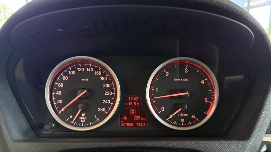 Balts BMW X6 2014 Rīga, ar dzinēja tilpumu 3.00 L un nobraukumu 231 tūkst. km par 1290000 €, foto 21 vietnē AUTOMOTO.COM.LV