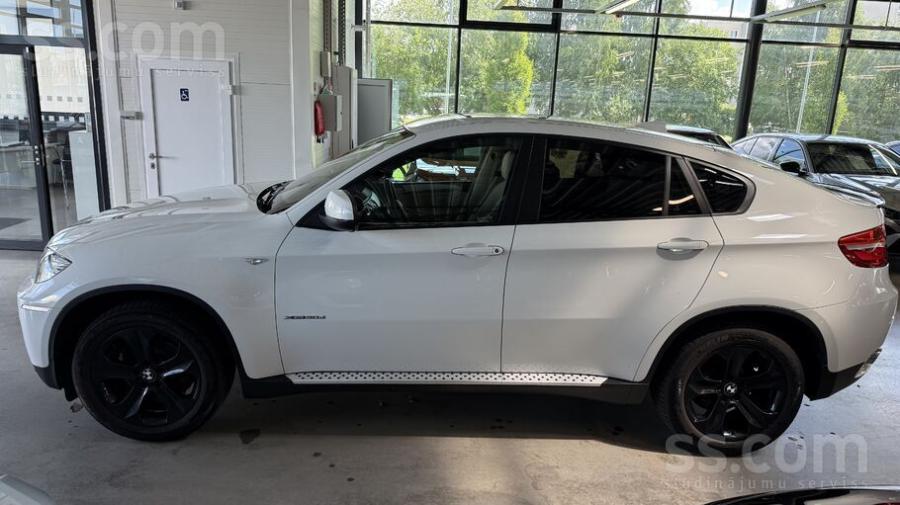 White BMW X6 2014 in Riga, with an engine capacity of 3.00 L and mileage of 231 thousand km for 12900 €, photo 3 on AUTOMOTO.COM.LV