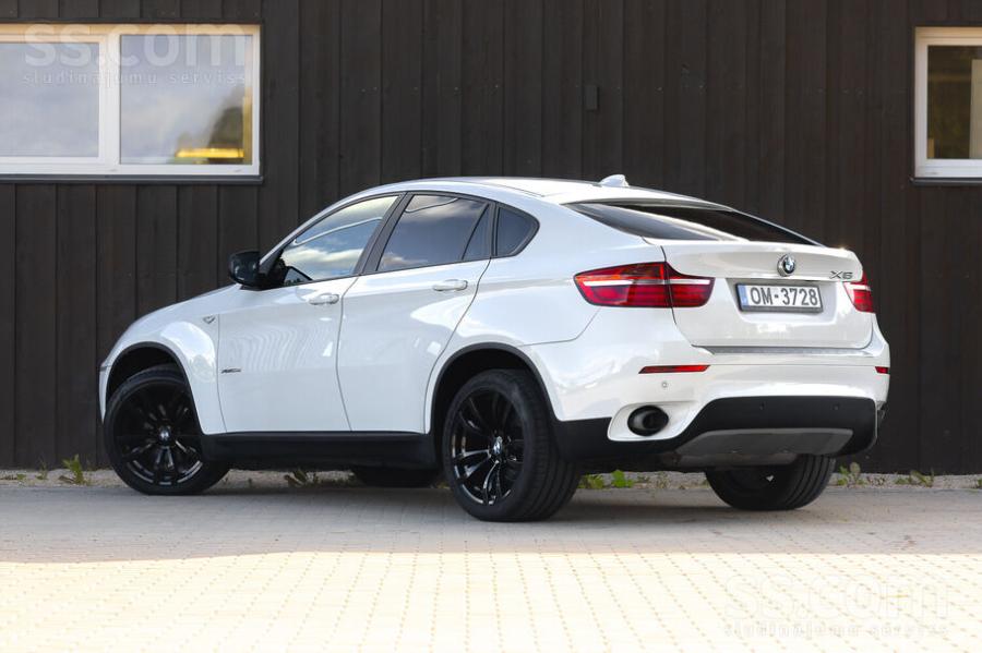 Balts BMW X6 2014 Jelgava, ar dzinēja tilpumu 3.00 L un nobraukumu 96 tūkst. km par 22000 €, foto 5 vietnē AUTOMOTO.COM.LV