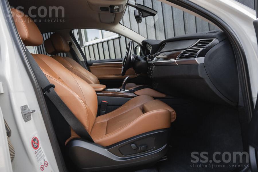 Balts BMW X6 2014 Jelgava, ar dzinēja tilpumu 3.00 L un nobraukumu 96 tūkst. km par 22000 €, foto 10 vietnē AUTOMOTO.COM.LV