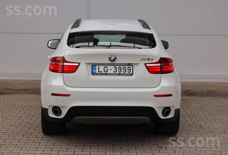 Balts BMW X6 2014 Rīga, ar dzinēja tilpumu 3.00 L un nobraukumu 131 tūkst. km par 14995 €, foto 18 vietnē AUTOMOTO.COM.LV