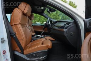 Balts BMW X6 2014 Rīga, ar dzinēja tilpumu 3.00 L un nobraukumu 131 tūkst. km par 14995 €, foto 44 vietnē AUTOMOTO.COM.LV