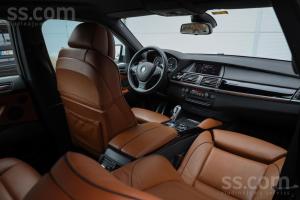Balts BMW X6 2014 Rīga, ar dzinēja tilpumu 3.00 L un nobraukumu 131 tūkst. km par 14995 €, foto 49 vietnē AUTOMOTO.COM.LV