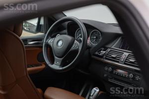 Balts BMW X6 2014 Rīga, ar dzinēja tilpumu 3.00 L un nobraukumu 131 tūkst. km par 14995 €, foto 51 vietnē AUTOMOTO.COM.LV