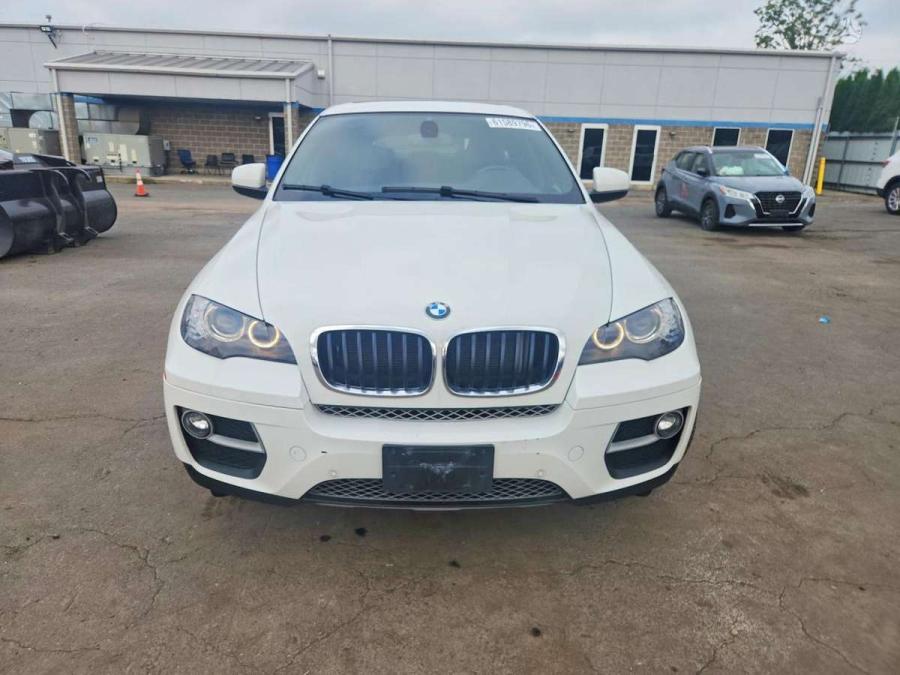 Balts BMW X6 2014 Viļņa, ar dzinēja tilpumu 2.98 L un nobraukumu 174 tūkst. km par 9800 €, foto 6 vietnē AUTOMOTO.COM.LV