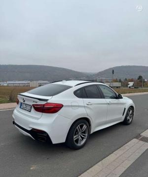 Balts BMW X6 2015 Kauņa, ar dzinēja tilpumu 2.99 L un nobraukumu 218 tūkst. km par 22300 €, foto 5 vietnē AUTOMOTO.COM.LV