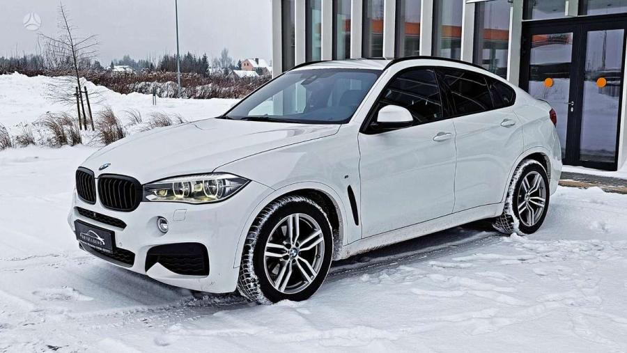 White BMW X6 2015 in Vilnius, with an engine capacity of 2.99 L and mileage of 218 thousand km for 22500 €, photo 10 on AUTOMOTO.COM.LV