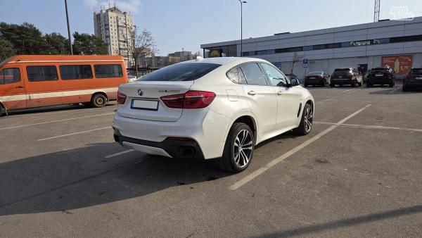 White BMW X6 2015 in Vilnius, with an engine capacity of 3.00 L and mileage of 205 thousand km for 25500 €, photo 5 on AUTOMOTO.COM.LV