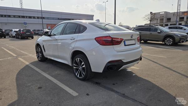 White BMW X6 2015 in Vilnius, with an engine capacity of 3.00 L and mileage of 205 thousand km for 25500 €, photo 7 on AUTOMOTO.COM.LV