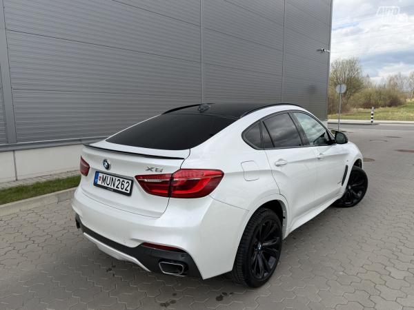 Balts BMW X6 2015 Kauņa, ar dzinēja tilpumu 3.00 L un nobraukumu 303 tūkst. km par 19000 €, foto 1 vietnē AUTOMOTO.COM.LV