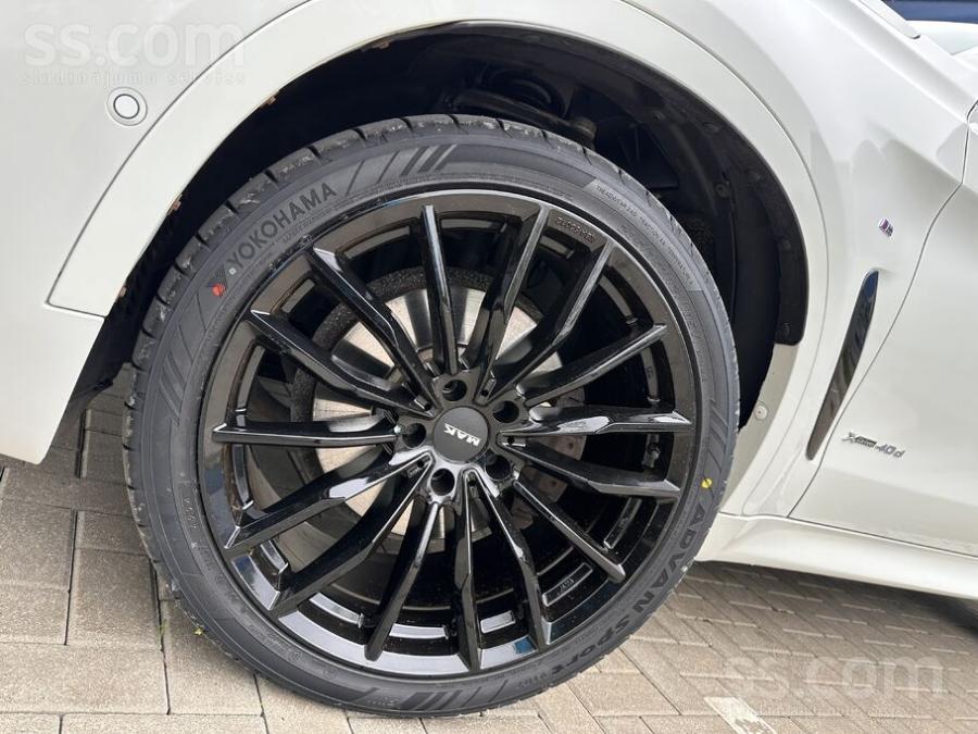 Balts BMW X6 2015 Ludza, ar dzinēja tilpumu 3.00 L un nobraukumu 0 tūkst. km par 25000 €, foto 9 vietnē AUTOMOTO.COM.LV