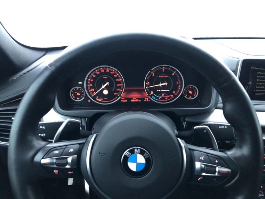 White BMW X6 2015 in Riga, with an engine capacity of 3.00 L and mileage of 199 thousand km for 29950 €, photo 12 on AUTOMOTO.COM.LV