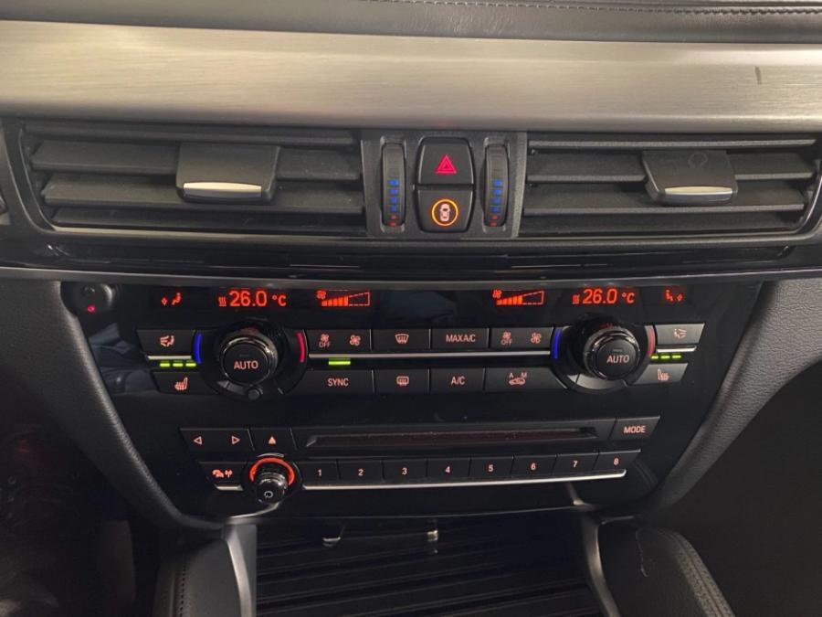 White BMW X6 2015 in Riga, with an engine capacity of 3.00 L and mileage of 199 thousand km for 29950 €, photo 15 on AUTOMOTO.COM.LV