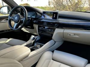 White BMW X6 2015 in Riga, with an engine capacity of 3.00 L and mileage of 185 thousand km for 24900 €, photo 12 on AUTOMOTO.COM.LV