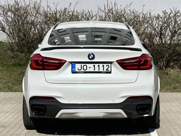 White BMW X6 2015 in Riga, with an engine capacity of 3.00 L and mileage of 185 thousand km for 21900 €, photo 6 on AUTOMOTO.COM.LV