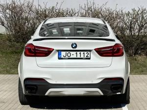 White BMW X6 2015 in Riga, with an engine capacity of 3.00 L and mileage of 185 thousand km for 21900 €, photo 7 on AUTOMOTO.COM.LV