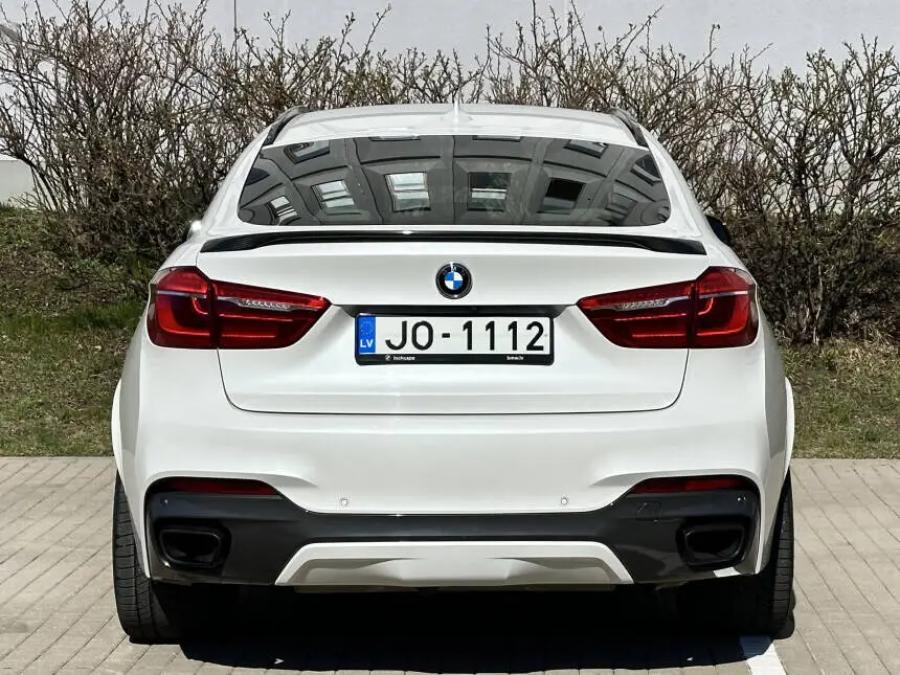 White BMW X6 2015 in Riga, with an engine capacity of 3.00 L and mileage of 185 thousand km for 21900 €, photo 7 on AUTOMOTO.COM.LV