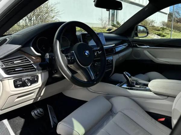 White BMW X6 2015 in Riga, with an engine capacity of 3.00 L and mileage of 185 thousand km for 21900 €, photo 10 on AUTOMOTO.COM.LV