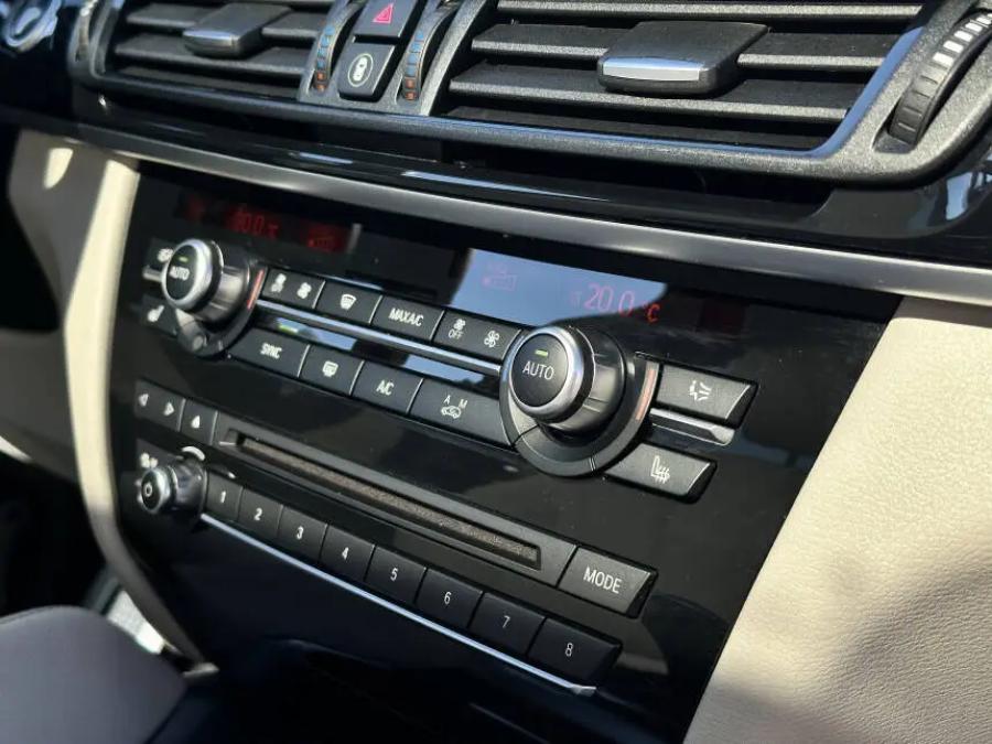 White BMW X6 2015 in Riga, with an engine capacity of 3.00 L and mileage of 185 thousand km for 21900 €, photo 15 on AUTOMOTO.COM.LV