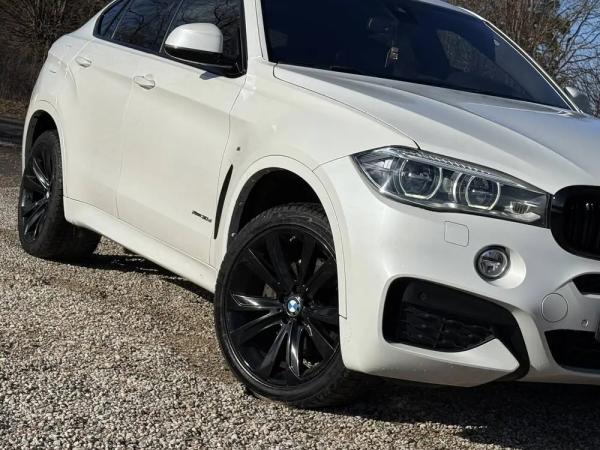 White BMW X6 2015 in Jurmala, with an engine capacity of 3.00 L and mileage of 220 thousand km for 23950 €, photo 7 on AUTOMOTO.COM.LV