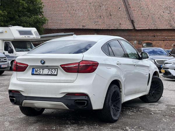 Balts BMW X6 2015 Klaipėda, ar dzinēja tilpumu 2.99 L un nobraukumu 230 tūkst. km par 19999 €, foto 4 vietnē AUTOMOTO.COM.LV