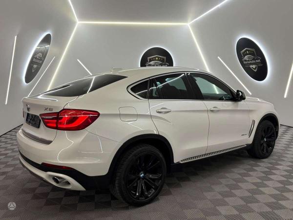 Balts BMW X6 2015 Marijampole, ar dzinēja tilpumu 2.99 L un nobraukumu 247 tūkst. km par 20999 €, foto 9 vietnē AUTOMOTO.COM.LV