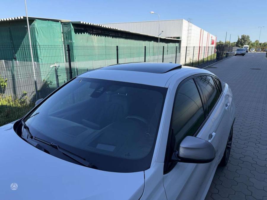 White BMW X6 2015 in Kaunas, with an engine capacity of 3.00 L and mileage of 260 thousand km for 19300 €, photo 13 on AUTOMOTO.COM.LV