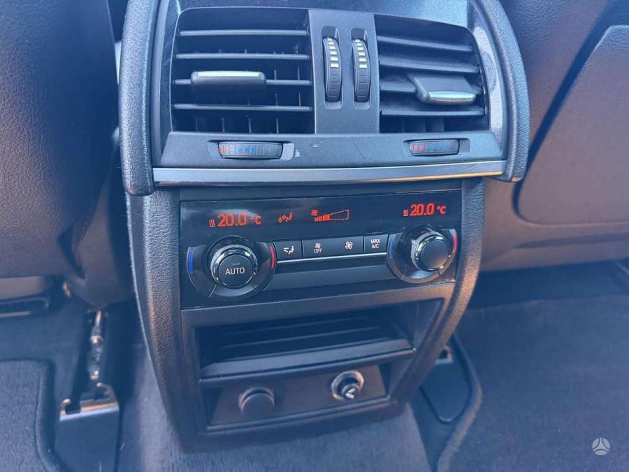 White BMW X6 2015 in Kaunas, with an engine capacity of 3.00 L and mileage of 260 thousand km for 19300 €, photo 32 on AUTOMOTO.COM.LV