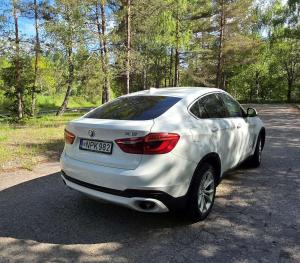 White BMW X6 2015 in Telschi, with an engine capacity of 2.99 L and mileage of 368 thousand km for 18500 €, photo 7 on AUTOMOTO.COM.LV