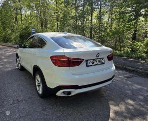 White BMW X6 2015 in Telschi, with an engine capacity of 2.99 L and mileage of 368 thousand km for 18500 €, photo 8 on AUTOMOTO.COM.LV