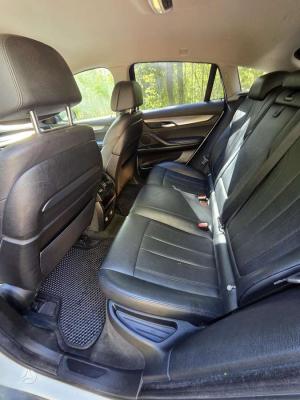 White BMW X6 2015 in Telschi, with an engine capacity of 2.99 L and mileage of 368 thousand km for 18500 €, photo 17 on AUTOMOTO.COM.LV