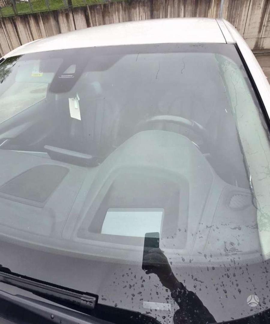 White BMW X6 2015 in Telschi, with an engine capacity of 2.99 L and mileage of 368 thousand km for 18500 €, photo 20 on AUTOMOTO.COM.LV