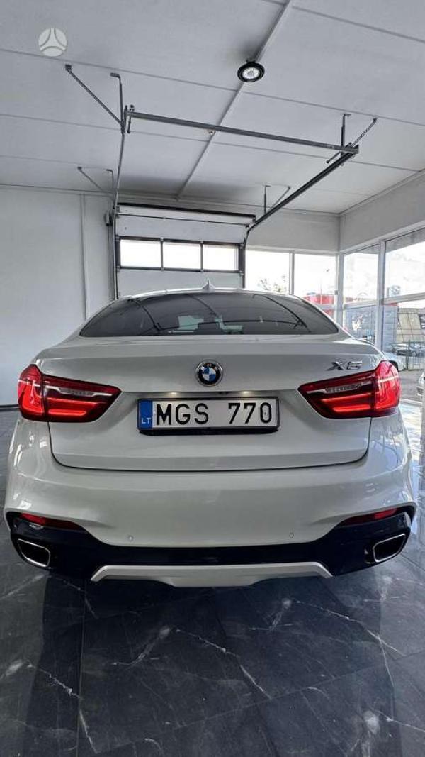 Balts BMW X6 2015 Panevēža, ar dzinēja tilpumu 2.99 L un nobraukumu 186 tūkst. km par 24200 €, foto 6 vietnē AUTOMOTO.COM.LV
