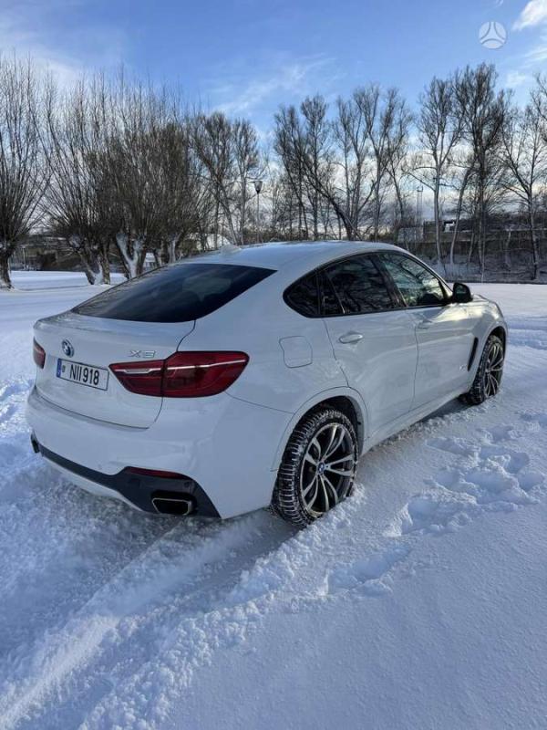 White BMW X6 2016 in Klaipeda, with an engine capacity of 2.98 L and mileage of 246 thousand km for 25000 €, photo 3 on AUTOMOTO.COM.LV