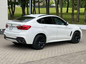 White BMW X6 2016 in Klaipeda, with an engine capacity of 2.99 L and mileage of 189 thousand km for 24000 €, photo 5 on AUTOMOTO.COM.LV