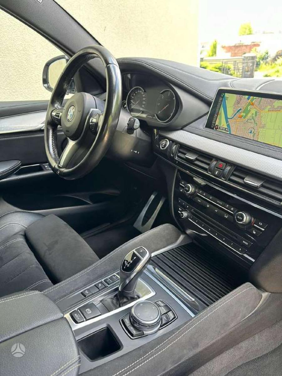 White BMW X6 2016 in Klaipeda, with an engine capacity of 2.99 L and mileage of 189 thousand km for 24000 €, photo 11 on AUTOMOTO.COM.LV