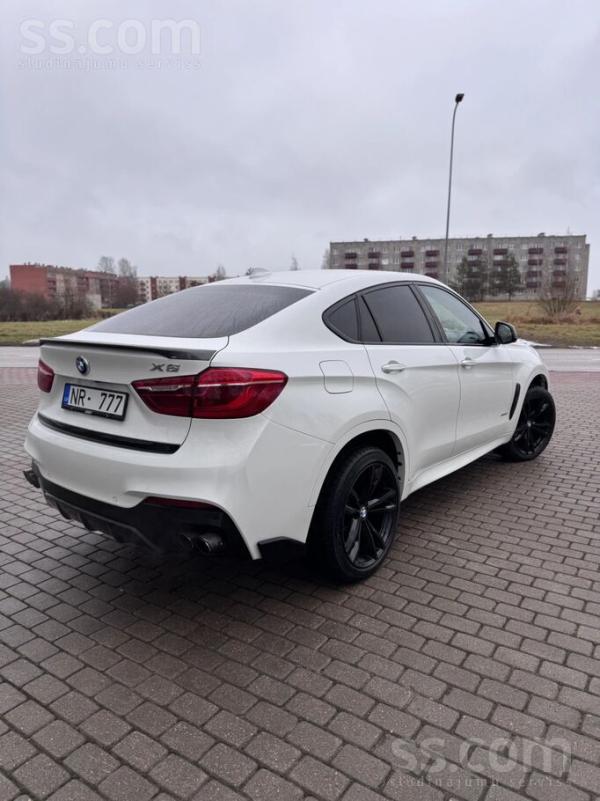 White BMW X6 2016 in Riga, with an engine capacity of 3.00 L and mileage of 212 thousand km for 29900 €, photo 3 on AUTOMOTO.COM.LV