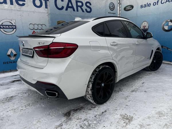 White BMW X6 2016 in Siauliai, with an engine capacity of 2.99 L and mileage of 162 thousand km for 24900 €, photo 5 on AUTOMOTO.COM.LV