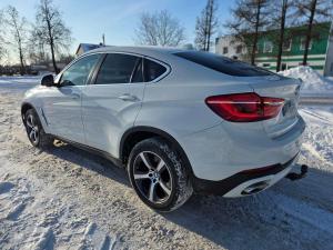 Balts BMW X6 2016 Tauragė, ar dzinēja tilpumu 2.99 L un nobraukumu 256 tūkst. km par 17900 €, foto 5 vietnē AUTOMOTO.COM.LV